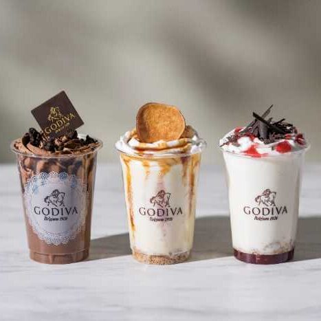 【GODIVA café】ケーキのような濃厚な味わいのデザートドリンクから、新フレーバーが登場♡：cocotte