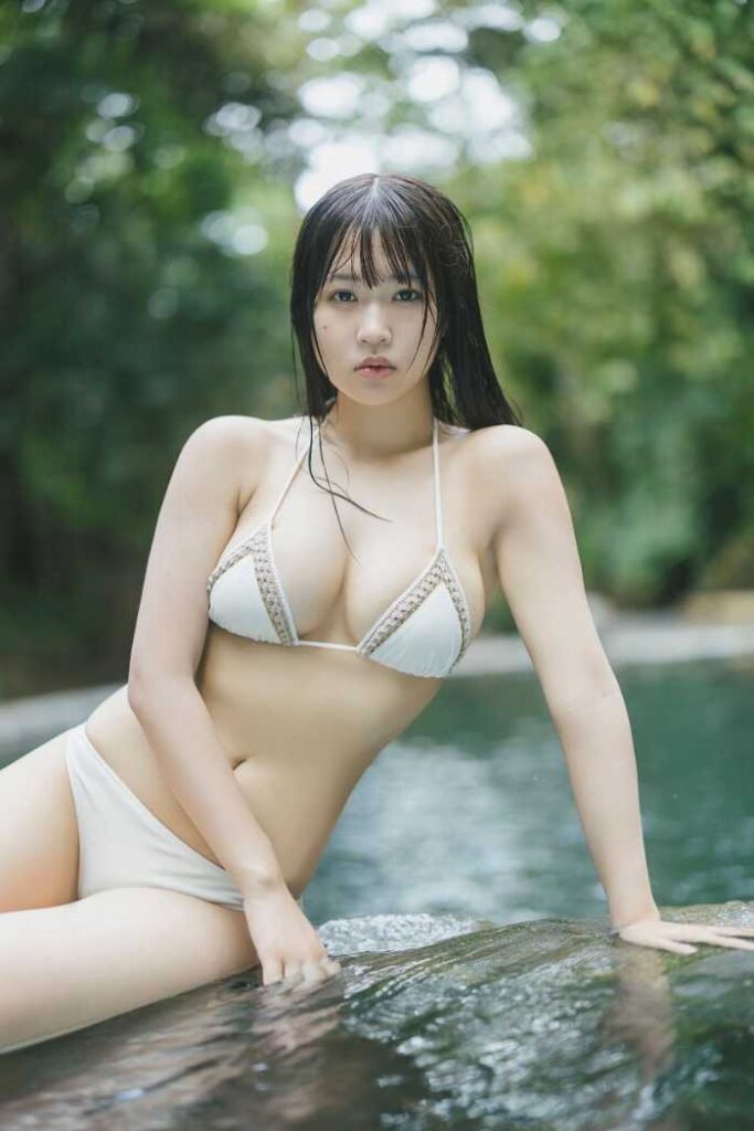 “現役JK最強ボディ”南みゆかの1st写真集が秋田書店から登場♡：cocotte