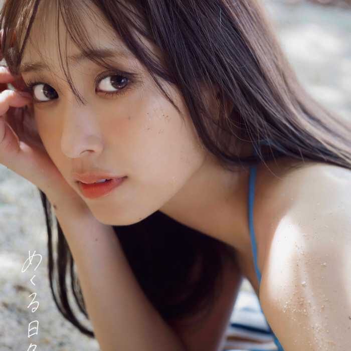 日向坂46･佐々木久美のファースト写真集｢めくる日々｣より、大人の色気溢れる表紙を公開♡：cocotte